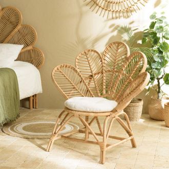 Macabane Macabane - kally - Fauteuil fleur rotin couleur brun miel coussin dassise blanc kally