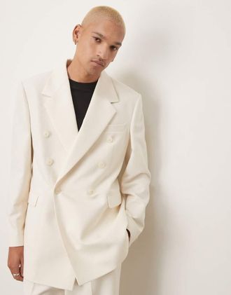 Asos Zweireihige, l&auml;ssig geschnittene Longline-Anzugjacke in Creme mit Struktur-Wei&szlig;