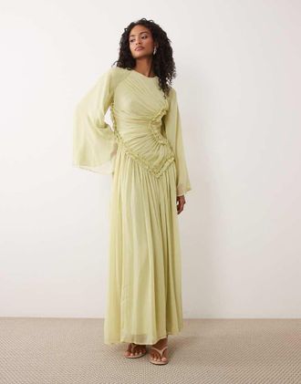 Asos Robe longue fronc&eacute;e en mousseline froiss&eacute;e &agrave; petits volants - Vert olive
