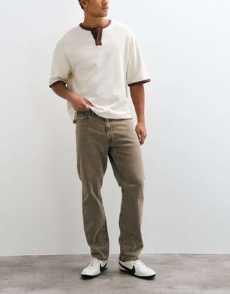 Abercrombie & Fitch Relaxed-Fit-Jeans in verwaschenem Braun