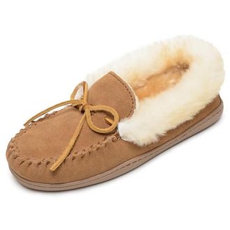 Minnetonka Womens Alpine Sheepskin Moc, Tan 10 M US