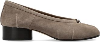 Maison Margiela Wildleder-Pumps mit Tabi-Ausschnitt - - Shoes - Damen - Beige - 40 EU