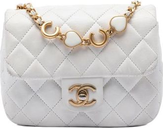 Chanel Sac bandouli&egrave;re matelass&eacute; en cuir dagneau pr&eacute;-poss&eacute;d&eacute; - Femme - Pre-owned - Blanc - Taille: ONE Size