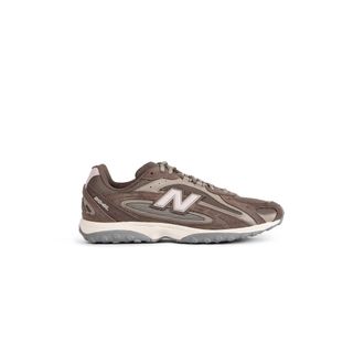 New Balance 204L Sneakers