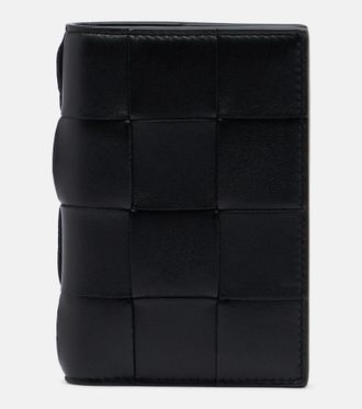 Bottega Veneta Reisepass-Etui Intrecciato aus Leder