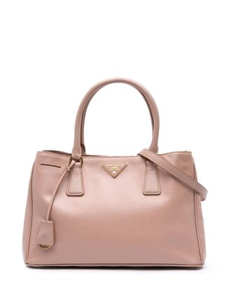 The most famous items from Prada | Stylight