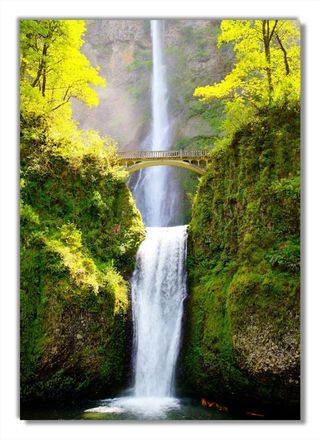 Wallario selbstklebendes Poster - Br&uuml;cke &uuml;ber dem Wasserfall, Aufkleber in Premiumqualit&auml;t, Klebefolie Gr&ouml;&szlig;e: 70 x 100 cm (Riesenposter)