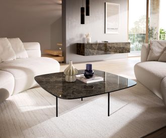 DELIFE Couchtisch Edge Boot 90x90 cm Keramik Emperador Extra Lucidato Dunkelbraun Trive Metall Schwarz, Couchtische