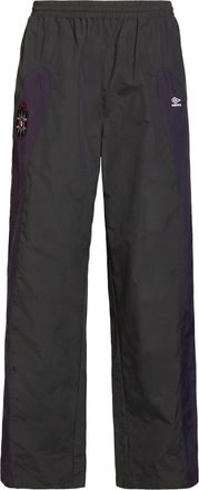 Umbro HOSEN & R&Ouml;CKE - Hosen auf YOOX.COM