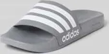 adidas Badeschuhe mit Label-Schriftzug
