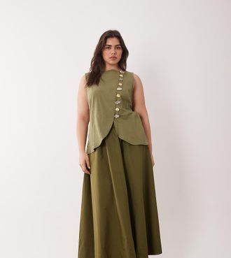 Asos Curve ASOS DESIGN Curve - Westen-Maxikleid in olivgr&uuml;ner Leinenoptik mit Rock aus Popeline