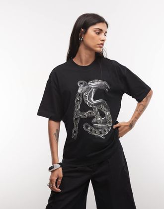 AllSaints Linx Etta t-shirt boxy &agrave; manches courtes avec logo graphique ornement&eacute; noir
