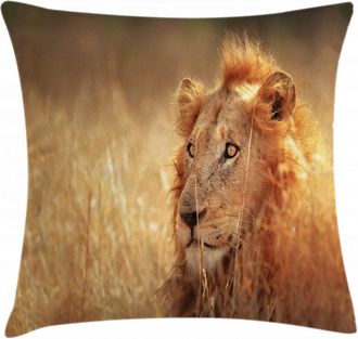 Abakuhaus Tierwelt Kissenbezug, Male Lion Grass Field, Dekorative Kopfkissenhülle mit Beidseitigem Druck Reißverschluß Waschbar, 40 x 40 cm, Senf Rot