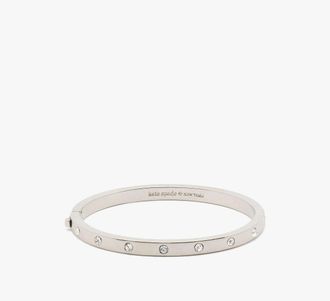 Kate Spade New York Kate Spade Set In Stone Silber-Armreif Mit Scharnierverschluss f&uuml;r Frauen in Klar/Silber | Metall