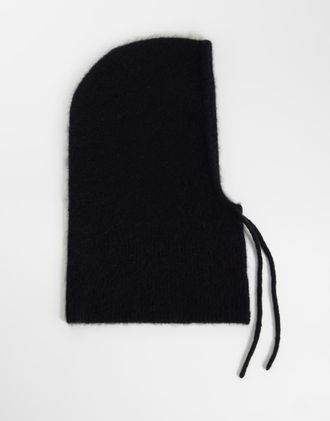 Arket gestrickte Kapuze aus Alpaka- und Wollmix in Schwarz