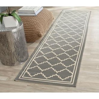 Safavieh Geometrisch Teppich für Wohnzimmer, Esszimmer, Schlafzimmer - Courtyard Collection, Kurzer Flor, Grau und Beige, 69 X 244 cm
