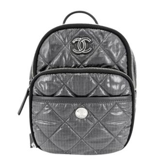Chanel Pre-owned Matelasse Backpack - Femme - Pre-owned - Gris - Taille: ONE Size
