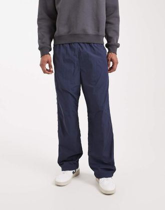 Hollister Pantalon de surv&ecirc;tement baggy avec coutures apparentes - Bleu marine