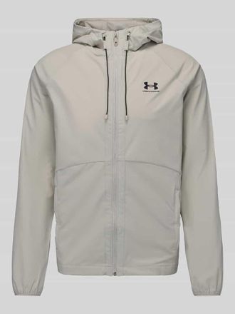 Under Armour Regular Fit Trainingsjacke mit Label-Print Model Vibe