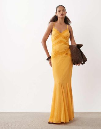 Asos Mittellanges Etui-Schlupfkleid in zartem Orange mit Spitzenbesatz und Godet-Details-Mehrfarbig