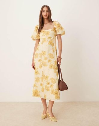 Pretty Lavish Bette - Robe longueur mollet &agrave; imprim&eacute; fleuri et manches bouffantes - Jaune