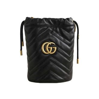 Gucci Sac &agrave; bandouli&egrave;re Seau GG Marmont en cuir noir