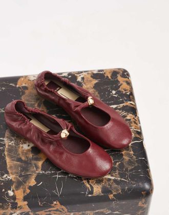 Dolce Vita Cornel Ballerinas mit Golddetail in Oxblood-ROT