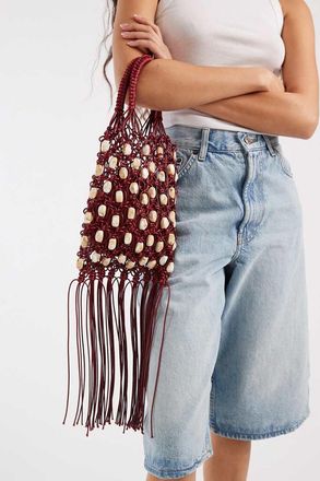 Glamorous Tasche in kr&auml;ftigem Burgunderrot mit Perlenquasten