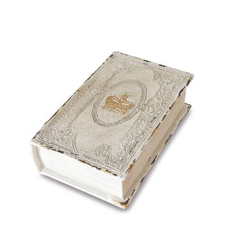 Loberon Buchschatulle Anglure, Shabby Chic in Perfektion, in Handarbeit Bemalt, Zauberhafte Details, Aufbewahrung, Polyresin, antikcreme