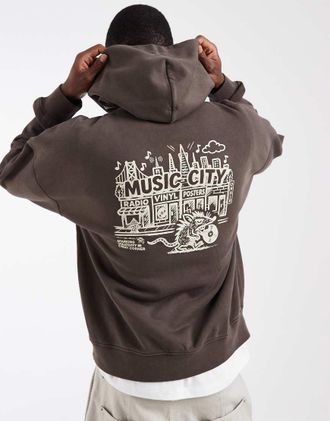 Levi's hoodie coupe carr&eacute;e avec imprim&eacute; graphique au dos marron