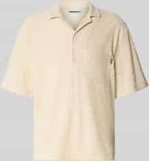 Review Freizeithemd mit Knopfleiste