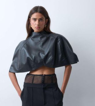 Asos ASOS X THE SOURCED COLLECTION Cape-Top in Schwarz aus Kunstleder