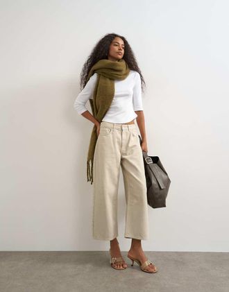 Topshop jean court relaxed taille mi-haute en avoine-Neutre