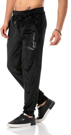 Red Bridge Jogginghose in edler Samt-Optik - Optimal für Freizeit und Lounge