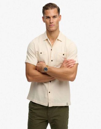Superdry The Merchant Store - Chemise textur&eacute;e &agrave; manches courtes - Beige avoine-Blanc