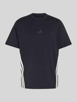adidas Relaxed Fit T-Shirt aus reiner Baumwolle