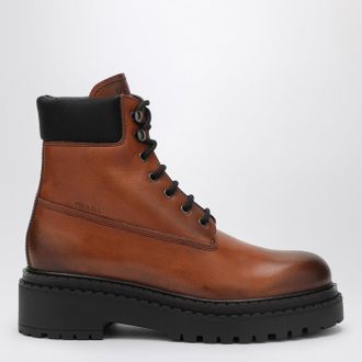Prada Cognacfarbene Stiefeletten aus Leder und Re-Nylon