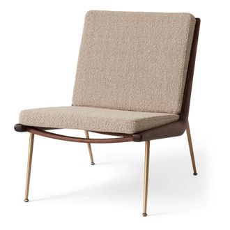 & Tradition Fauteuil Boomerang HM1, structure en noyer & Tradition