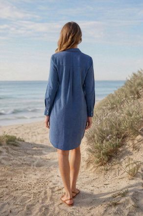 Nadine H Sommerkleid Leichtes Sommerkleid mit Knopfleiste im eleganten Blau aus Leinen