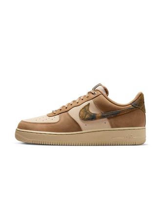 Nike Air Force 1 07 Sneaker in Braun