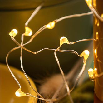 Hellum 2er Set LED-Lichterkette auf Kupferdraht, 20 warmwei&szlig;e LEDs, beleuchtete L&auml;nge 95 cm, Tauperlen, batteriebetrieben (2&times;AA, nicht inkl.), Dekoration, f&uuml;