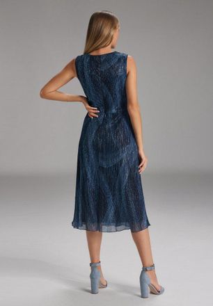 Swing Maxikleid Plissiertes Kleid mit Metallicf&auml;den - Regular Fit