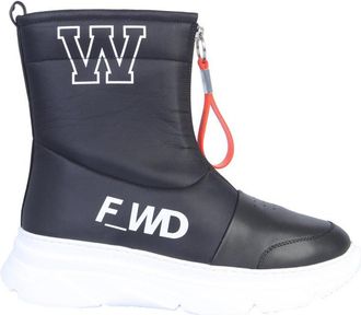 Forward Leather with Zip Closure Boot - Black