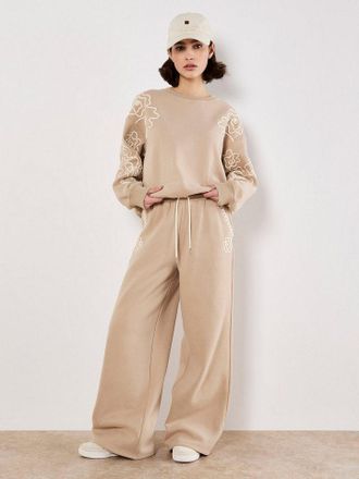 Apricot Jogger Pants Relaxhose mit Blumenstickerei an den Taschen