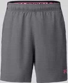 Under Armour Regular Fit Sportshorts mit Logo-Print