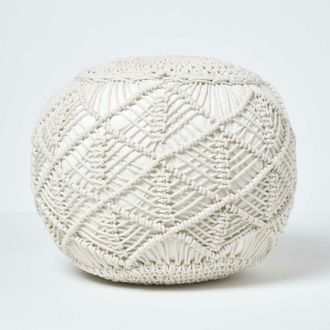 Homescapes Homescapes - Pouf tress&eacute; en macram&eacute; &eacute;cru, 40 x 50 cm