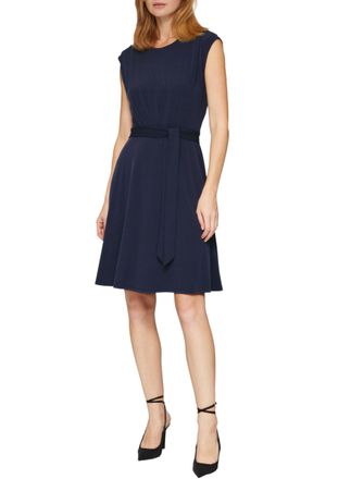 s.Oliver Ausgestelltes Jersey-Kleid mit Falte und Bindeg&uuml;rtel