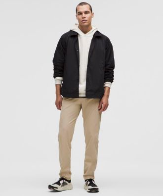 lululemon ABC Hose im Classic Fit mit 5 Taschen Warpstreme f&uuml;r M&auml;nner - 76 cm - Khaki - Gr&ouml;&szlig;e 32