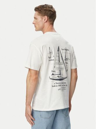 Tommy Jeans T-Shirt Sailboat DM0DM23184 Wei&szlig; Regular Fit