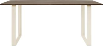 MUUTO Table 70/70 en ch&ecirc;ne Muuto